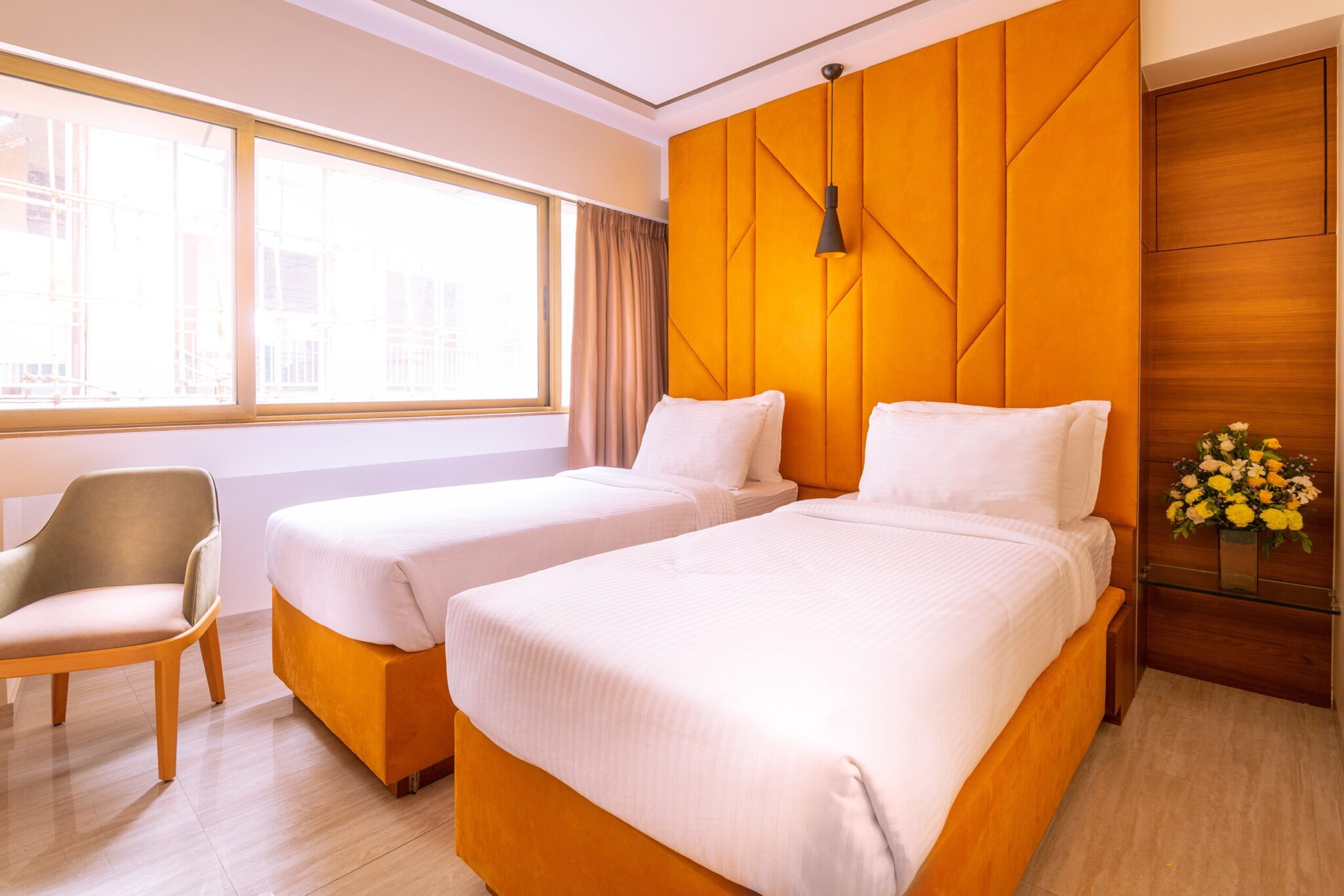 Cheap Hotel Rooms in Andheri East | Hotel Metropole Inn