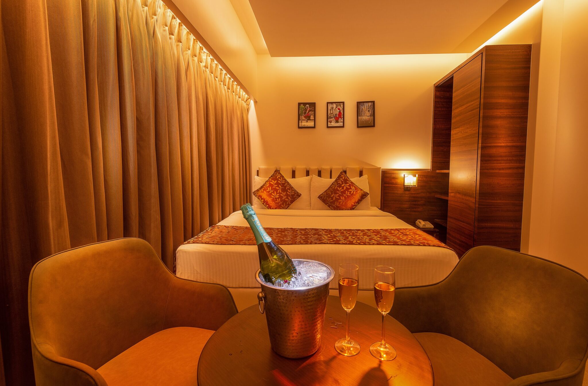 Cheap Hotel Rooms in Andheri East | Hotel Metropole Inn