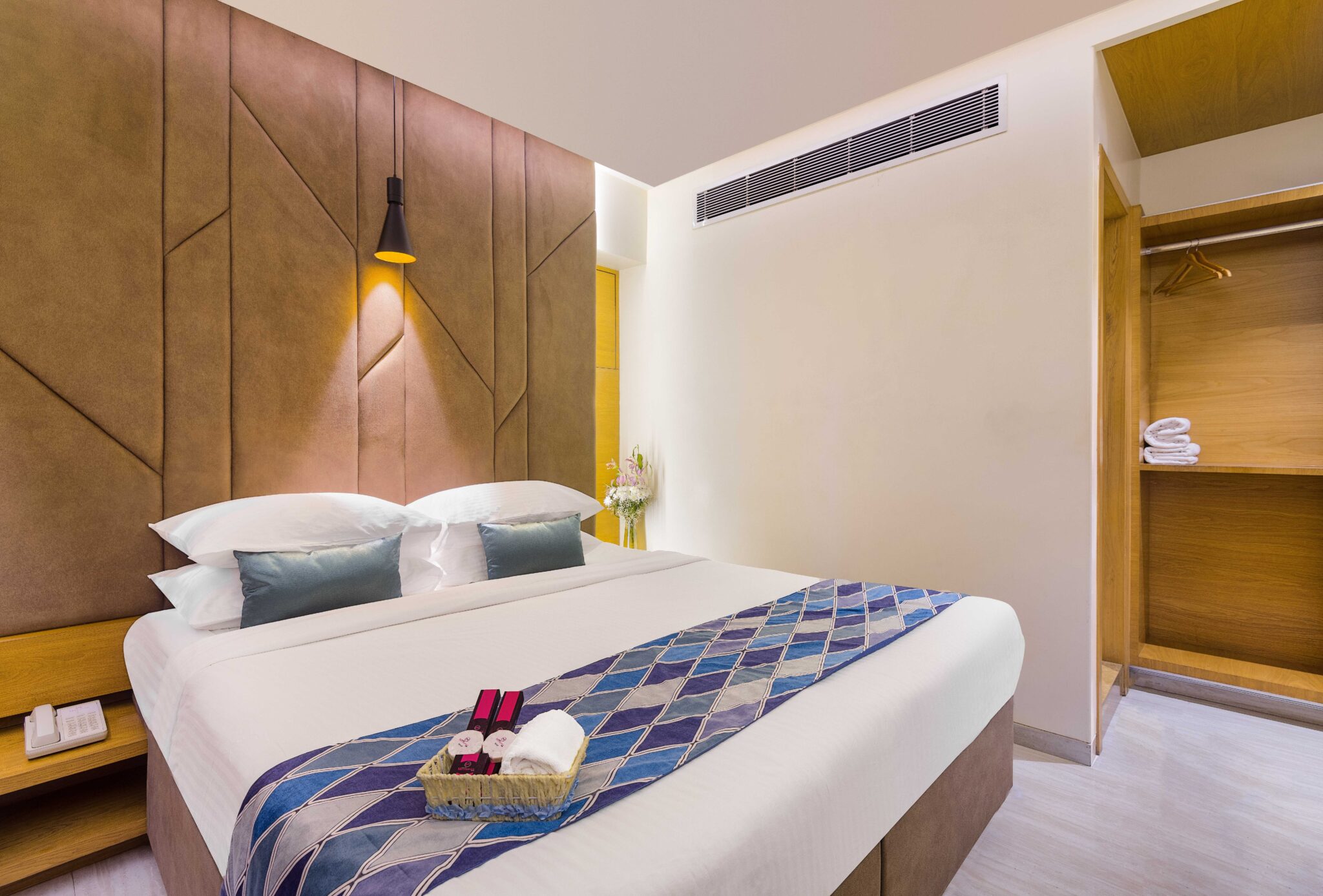 Hotel Rooms in Andheri, Mumbai | Accommodation in Andheri East | Hotel ...