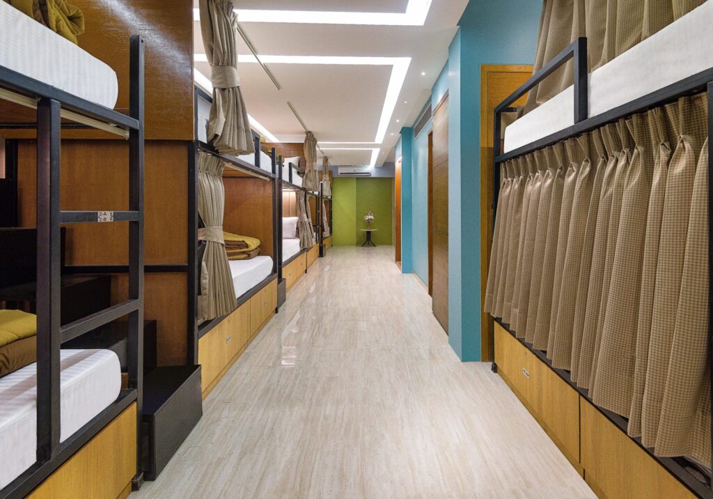 City Stay Dorms | Hotel Near Me Western Express High Metro Station ...